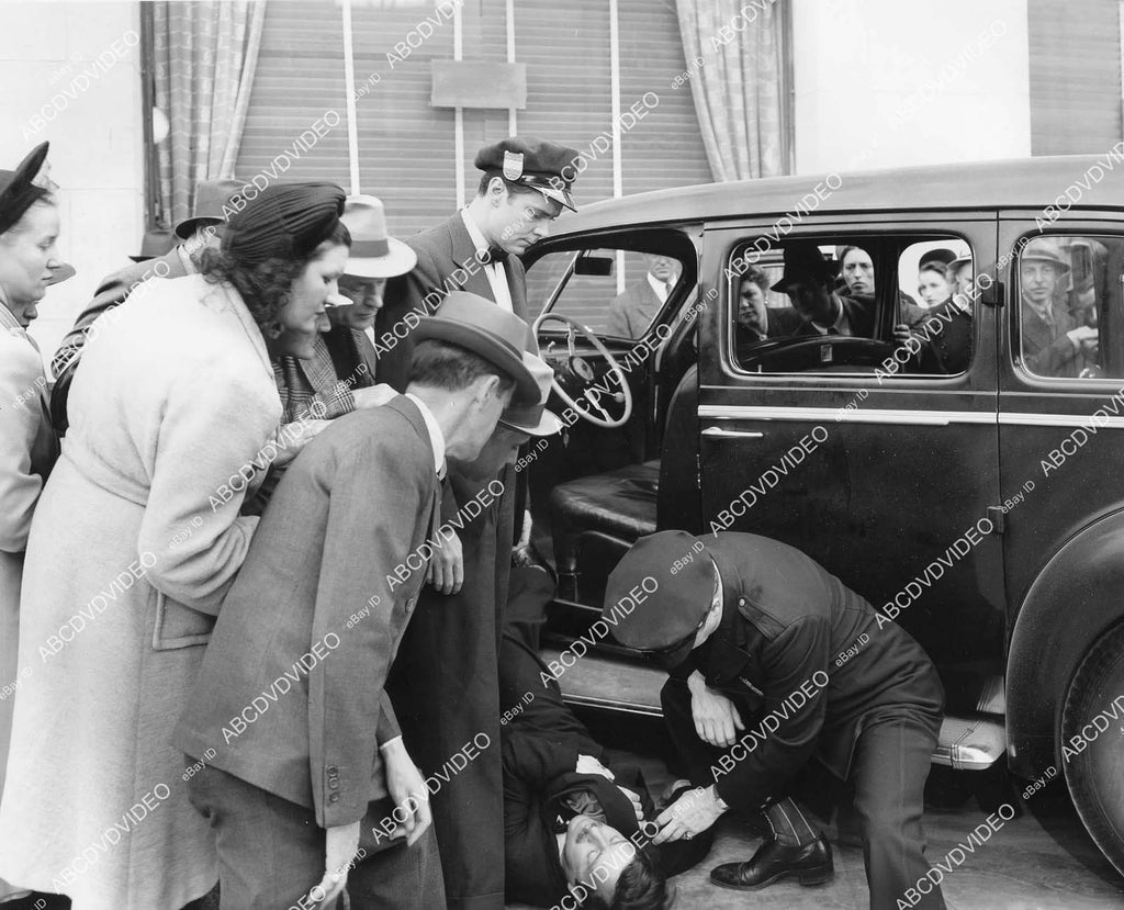 crp-11092 1941 Russell Hayden and cast members film Two in a Taxi crp ...