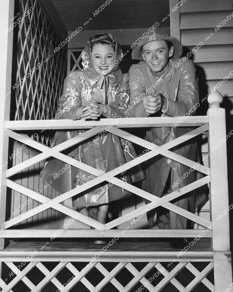 crp-11765 1946 June Allyson, Ray McDonald in rain slickers film Till t ...