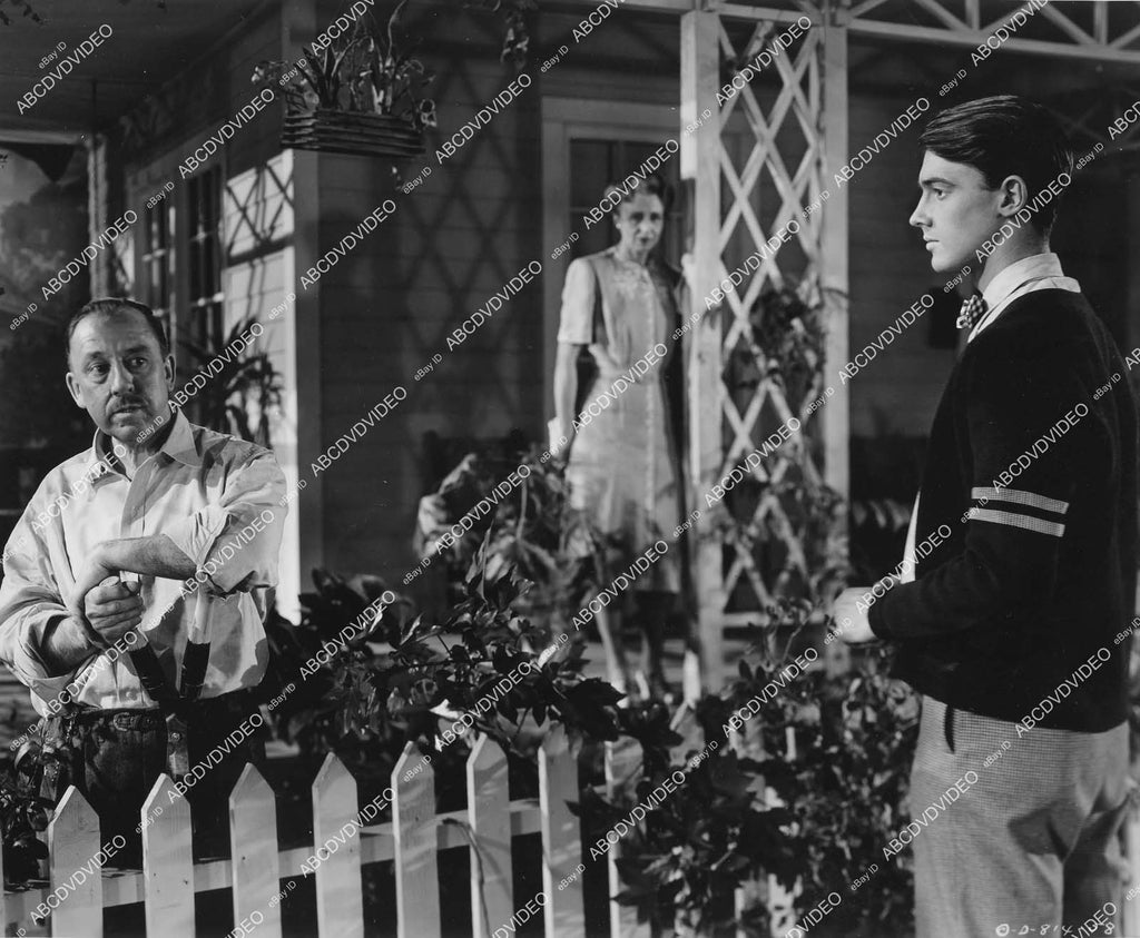 crp-12511 1945 Porter Hall, Edna Holland, Jerome Courtland film Kiss a ...