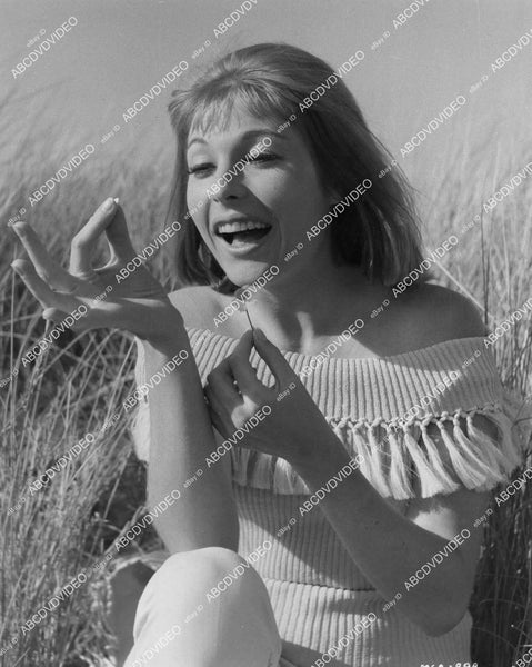 crp-01662 1963 lovely Liliane Brousse picking some flowers Hammer film ...