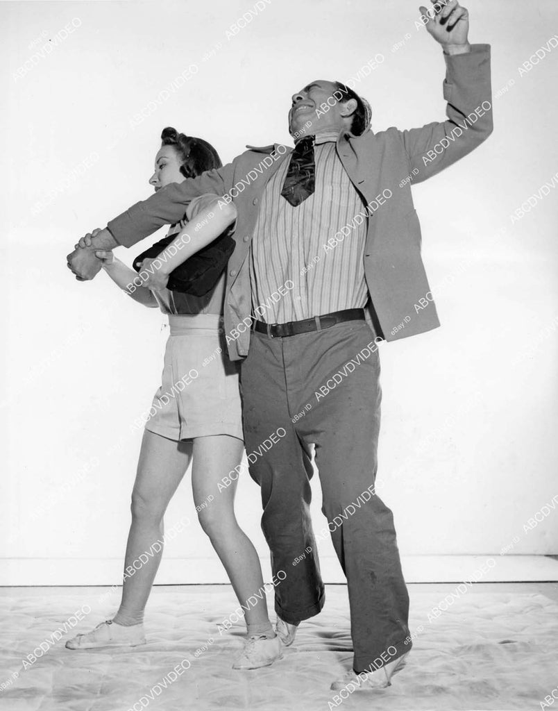 crp-04337 1942 cutie Hazel Smith, Samuel Cummings Pete Smith short sub ...