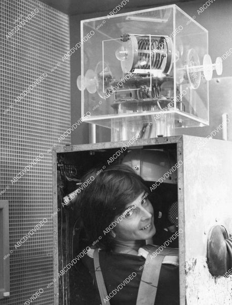 crp-05507 1978 Bobby Porter inside Andy the cowardly robot TV Quark cr ...