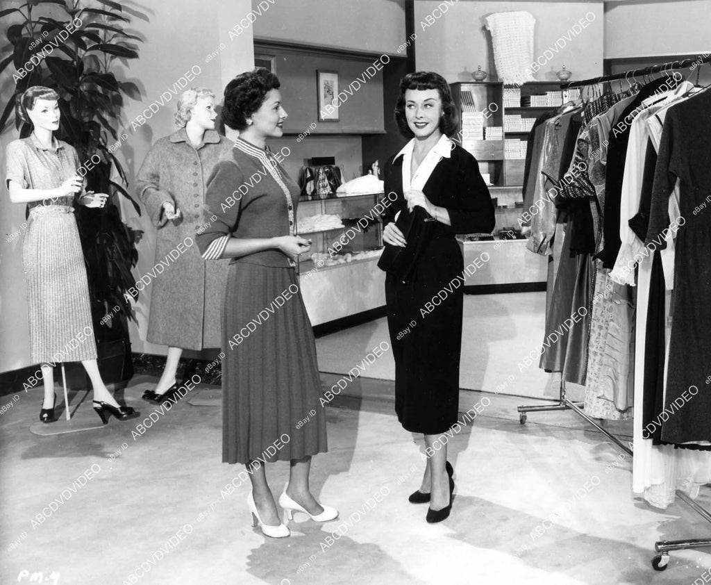 crp-06775 1953 Paulette Goddard, Jill Jarmon film scenes Paris Model c ...