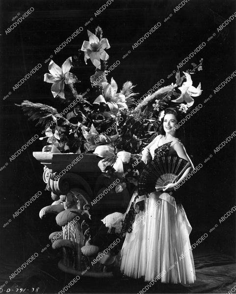 crp-06878 1944 specialty dancer beautiful Carol Adams w giant floral a ...