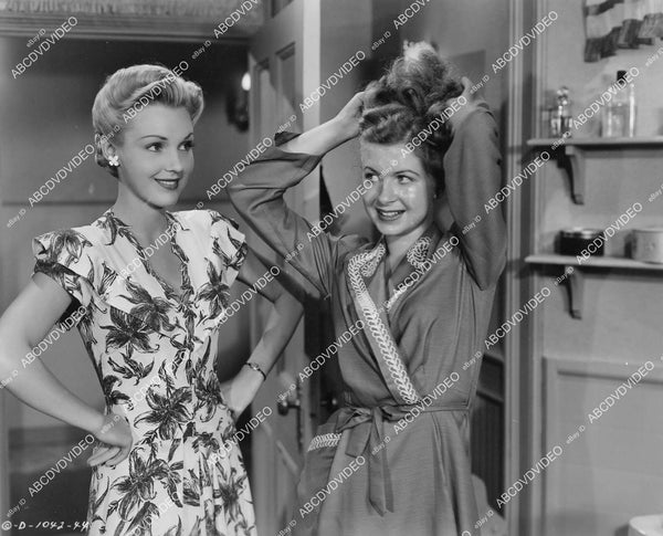 crp-00796 1944 Lynn Merrick, Louise Erickson film Meet Miss Bobby Sock ...