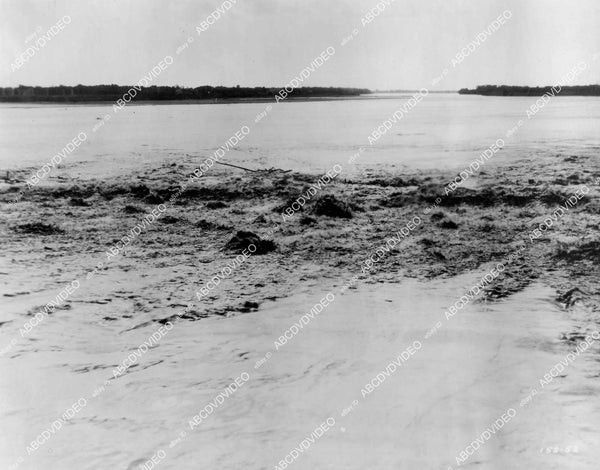 crp-08092 1924 people trapped by flood silent film The Galloping Fish ...